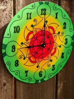 Recycling Old Music Records for Exotic Wall Clocks and Decorative Vases