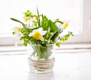 How to Create Floral Arrangements in Shallow Containers, Beautiful ...