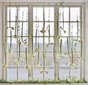 22 Creative Window Treatments and Summer Decorating Ideas