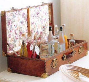 25 Mini Home Bar and Portable Bar Designs Offering Convenient Space ...
