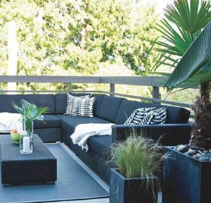 30 Modern Ideas for Outdoor Home Decorating with Flowers and Plants