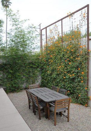 30 Modern Ideas for Outdoor Home Decorating with Flowers and Plants
