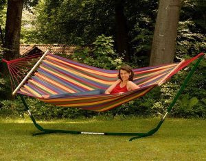 33 Hammock Ideas Adding Cozy Accents to Outdoor Home Decorating