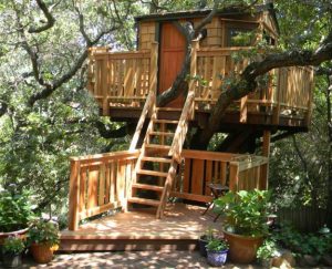 Spectacular Tree House Designs Offering Romantic and Intimate Living Spaces