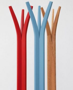 30 DIY Tree Coat Racks Personalizing Entryway Ideas with Inspiring Designs