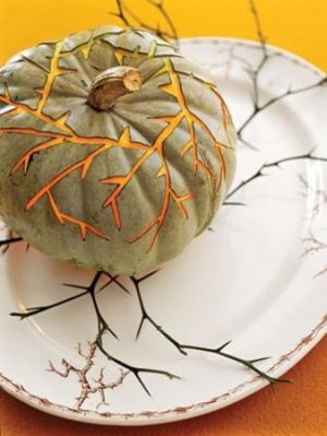 30 Creative Fall Table Decorations and Centerpieces with Pumpkins and ...