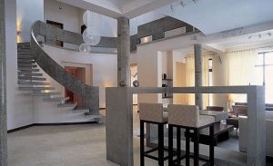 35 Modern Interior Design Ideas Incorporating Columns into Spacious ...