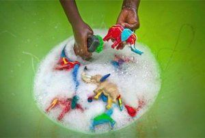 Recycling Rubber Flip Flops for Colorful Home Decorations, Kids Toys ...
