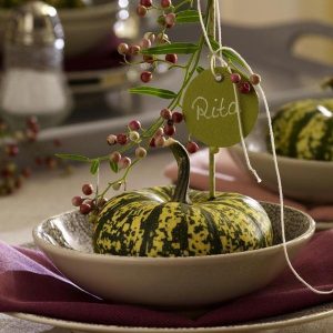 25 Beautiful Fall Decorations and Table Centerpieces Made with Natural ...