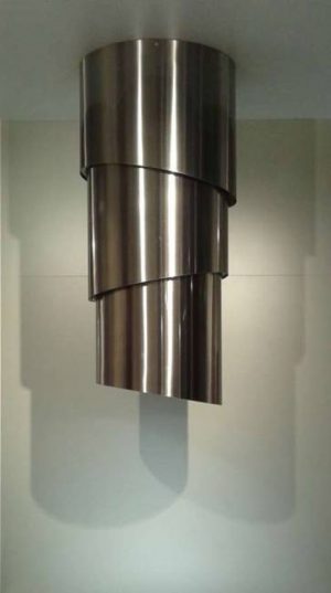 Retractable Kitchen Hood Adding Steel Chic to Contemporary Kitchen Design