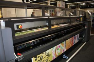 Unique Modern Wallpaper Bringing Digital Printing Technology into ...