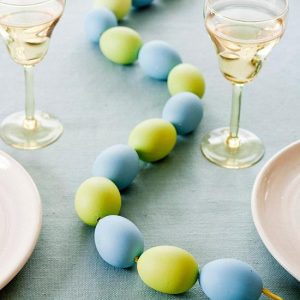 25 Colorful Easter Decorations for Spring Homes and Holiday Tables
