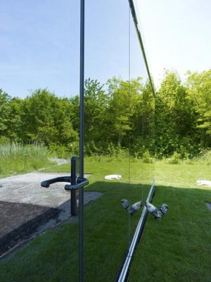 Mirror House Design, Invisible Home Reflecting Surroundings