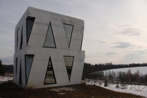 25 Triangular Window Designs Customizing Modern House Exterior and ...