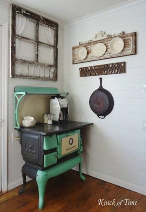 20 Ways to Reuse and Recycle Old Kitchen Stoves for Home Decorating