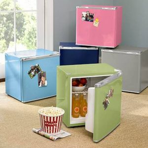 20 Mini Fridge Designs Students and Travelers Love