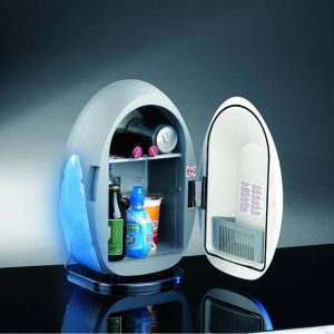 20 Mini Fridge Designs Students and Travelers Love