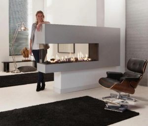 25 Spectacular Glass Fireplaces Offering Unobstracted Views of Flame