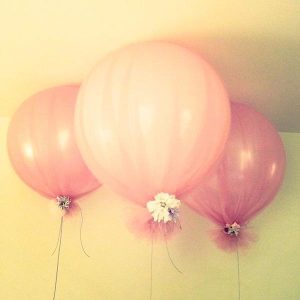 25 Modern Ideas for Interior Decorating with Air Balloons