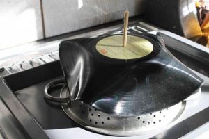 6 Plastic Recycling Ideas Turning Vinyl Records into Green Home Decorations