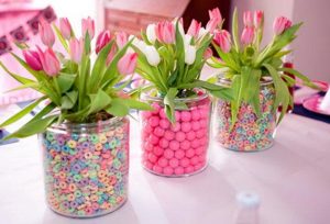 20 Beautiful Ideas for Spring Decorating with Flowers
