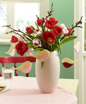 22 Spring Decorating Ideas and Crafts to Refresh Home Interiors