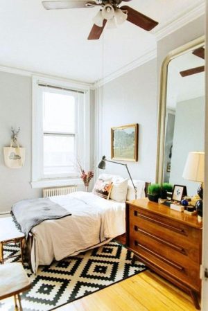 10 Staging Tips and 20 Interior Design Ideas to Increase Small Bedrooms ...