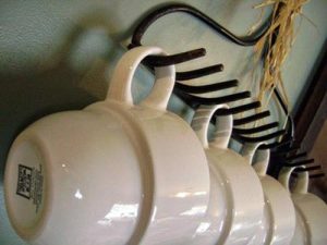 25 Rake Storage Ideas Creating Unique Vintage Style Accents for Modern ...