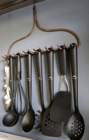 25 Rake Storage Ideas Creating Unique Vintage Style Accents for Modern ...