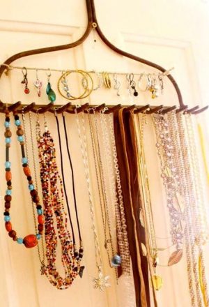 25 Rake Storage Ideas Creating Unique Vintage Style Accents for Modern ...