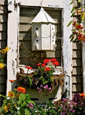 33 Great Birdhouse Designs Enhancing Beauty of Home Decorating