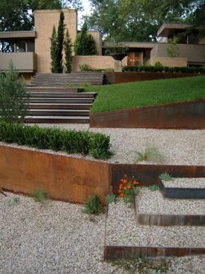 Elegant Metal Edging Offering Modern Solutions for Low Maintenance Yard ...