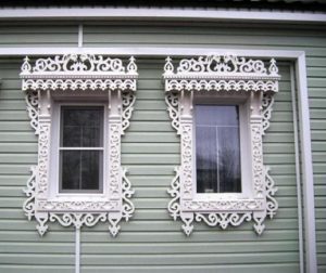 Fabulous Carved Wood Window Decorations, Traditional Russian House Designs