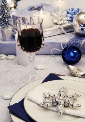 Indigo Blue Christmas Colors, Table Decorations and Setting Ideas