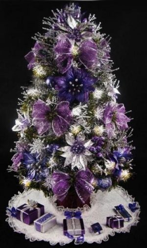 Deep Purple Christmas Colors, 25 Ways to Add Ultra Violet Accents to ...