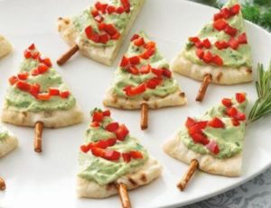Serving Christmas Trees on Holiday Plates, Creative Food Decoration Ideas