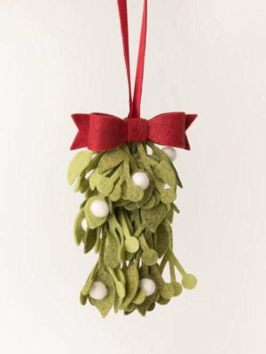 Mistletoe, Christmas Crafts and Romantic Winter Decorating Ideas
