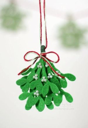 Mistletoe, Christmas Crafts and Romantic Winter Decorating Ideas