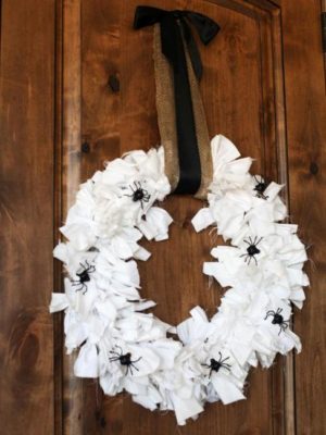 Door Wreaths, Fun Craft Ideas to Make Essential Halloween Decorations