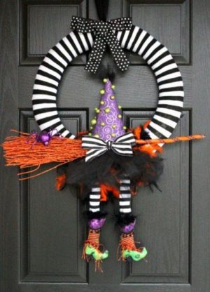 Door Wreaths, Fun Craft Ideas to Make Essential Halloween Decorations