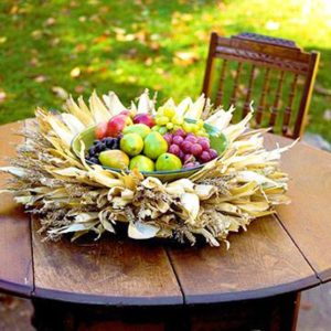 Thanksgiving Table Centerpieces Designed with Corn, Fall Decorating Ideas