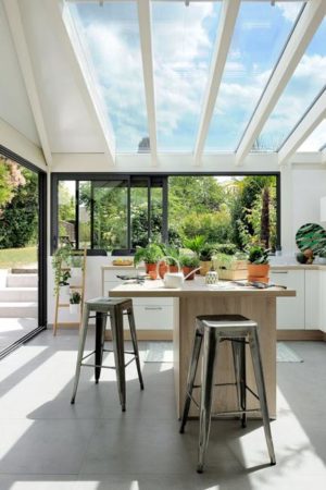 Glass Dining Room Designs, Sunrooms Bringing the Outdoors into Home ...