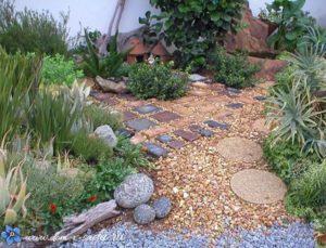 Natural Garden Design Style and Wildlife Friendly Landscaping Ideas