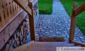 Wood Slices in Modern Yard Landscaping, Ideas for Garden Path Design