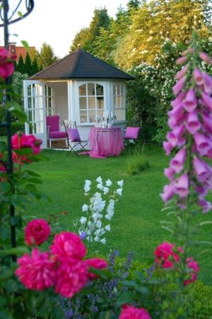 50 Beautiful Yard Landscaping Ideas and Small Garden Designs