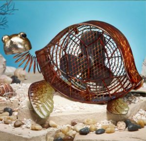 Cool Fans in Animal Shapes, Original Accents to Summer Decorating