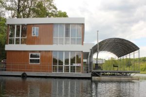 Contemporary Floating Homes Offering Unique Green Living in Waterfront ...