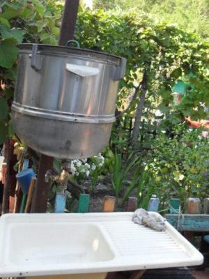55 DIY Garden Sink Designs, Convenient Outdoor Utility Sinks