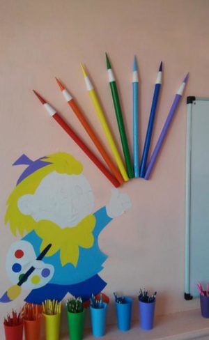 Vibrant Wall Decorations and Craft Ideas, Colored Pencils for Wall ...