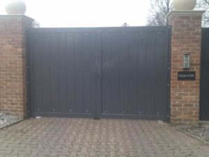 Solid Metal Gates, Design Ideas for Complete Privacy and Protection